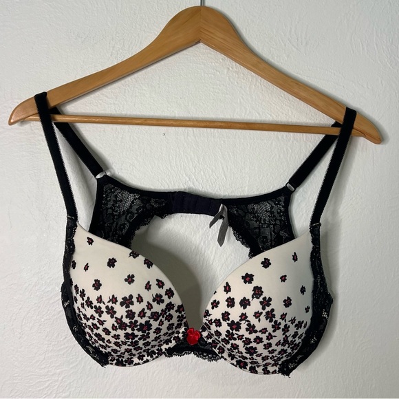 Victoria's Secret | Intimates & Sleepwear | Vintage Victorias Secret ...